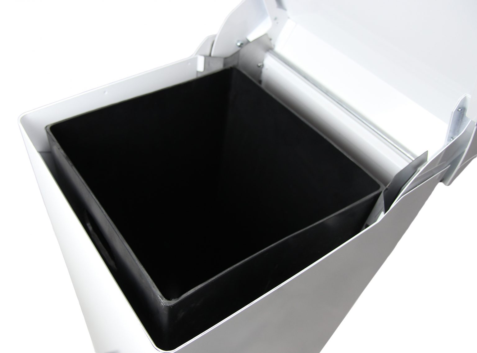 Foot Operated Waste Receptacle with Lid – Frost